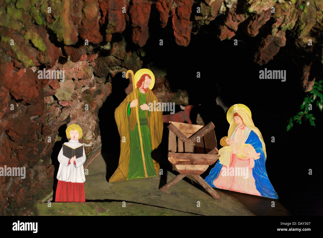 Crib creche jesus virgin mary hi-res stock photography and images - Alamy