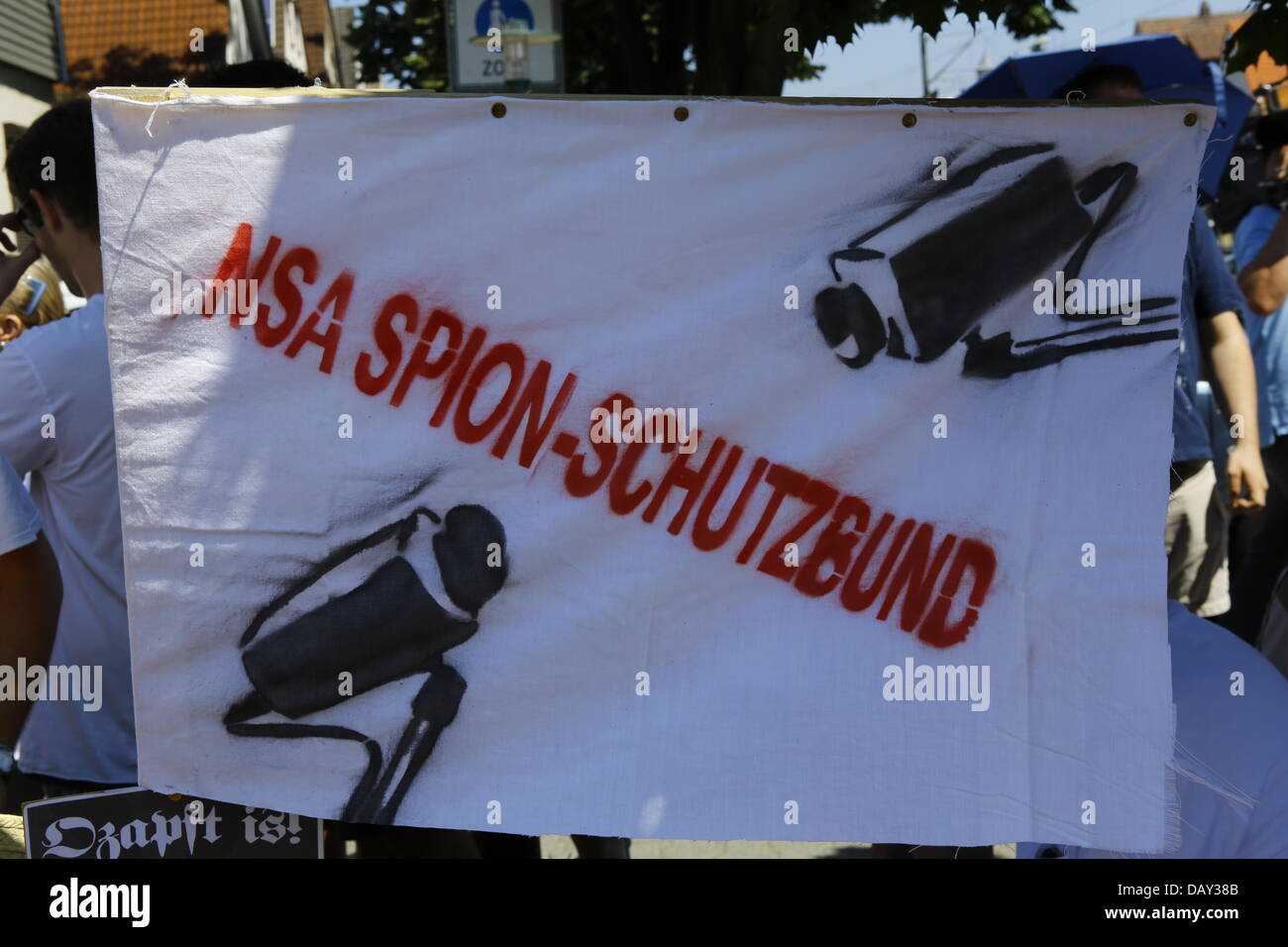 Spion banner hi-res stock photography and images - Alamy