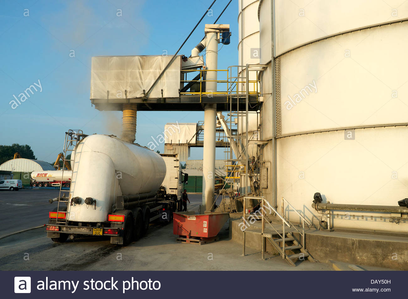 Loading Silo High Resolution Stock Photography and Images - Alamy