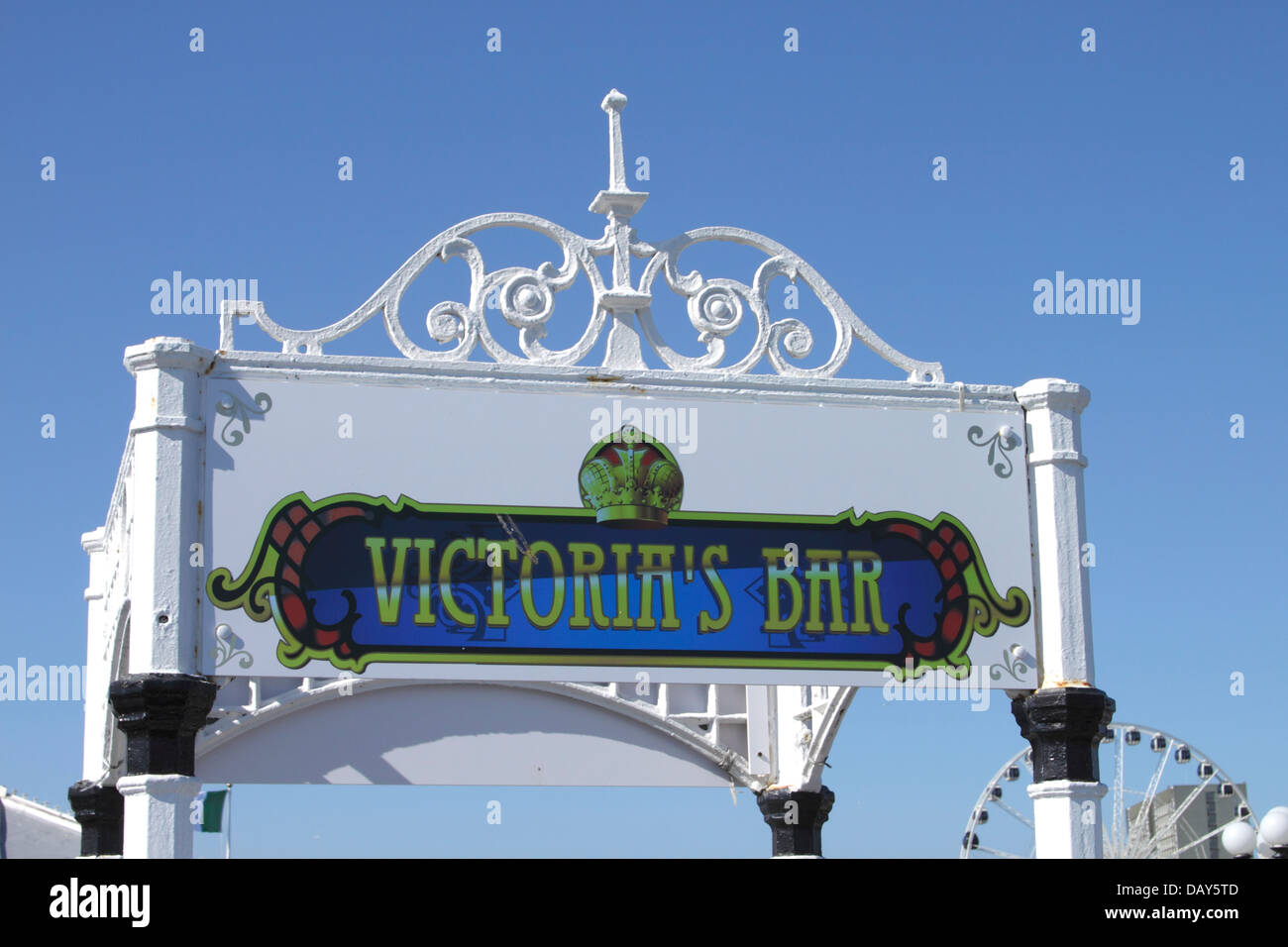 Sign on palace bar hi-res stock photography and images - Alamy