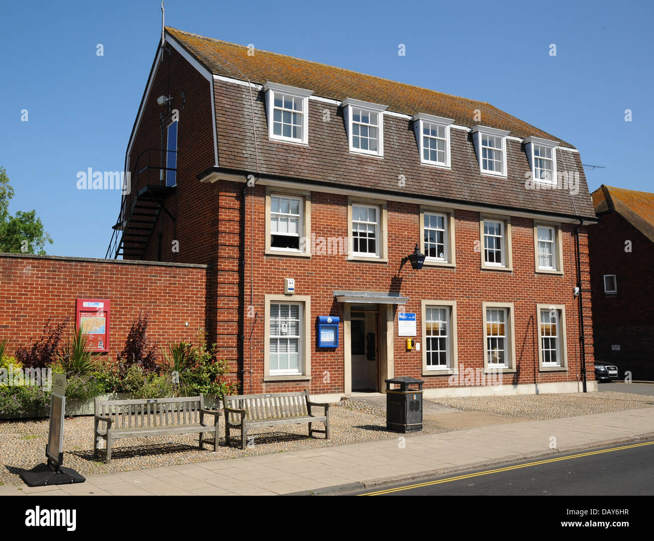 Village police station uk hi-res stock photography and images - Alamy