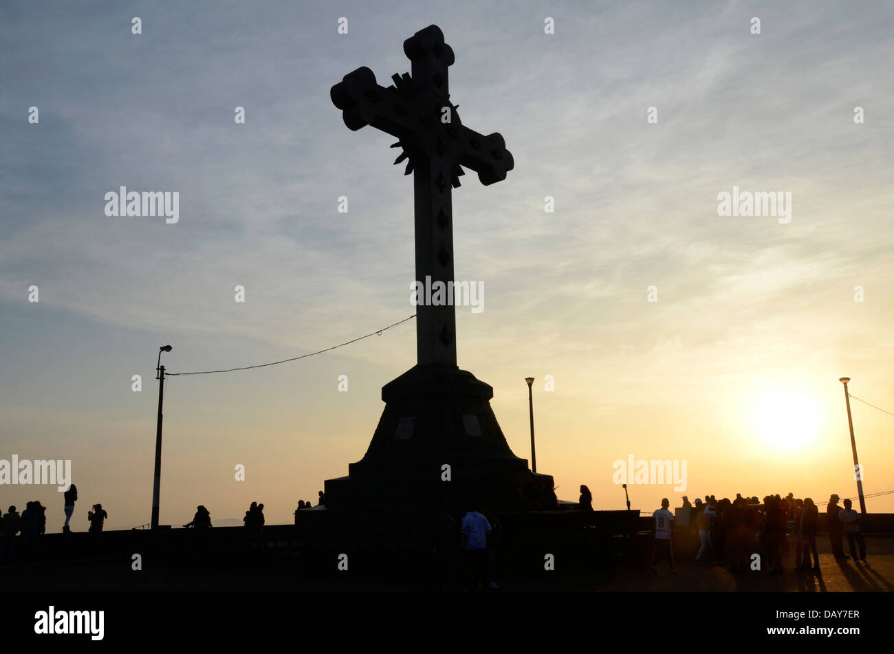 Cross san cristobal hill lima hi-res stock photography and images - Alamy