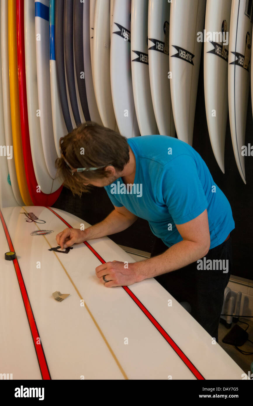 Surf shop hi-res stock photography and images - Alamy