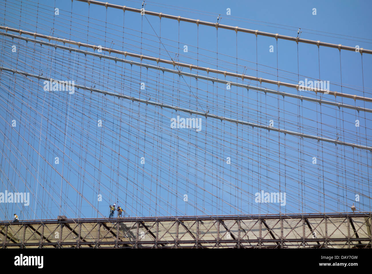 Brooklyn bridge construction workers hi-res stock photography and ...