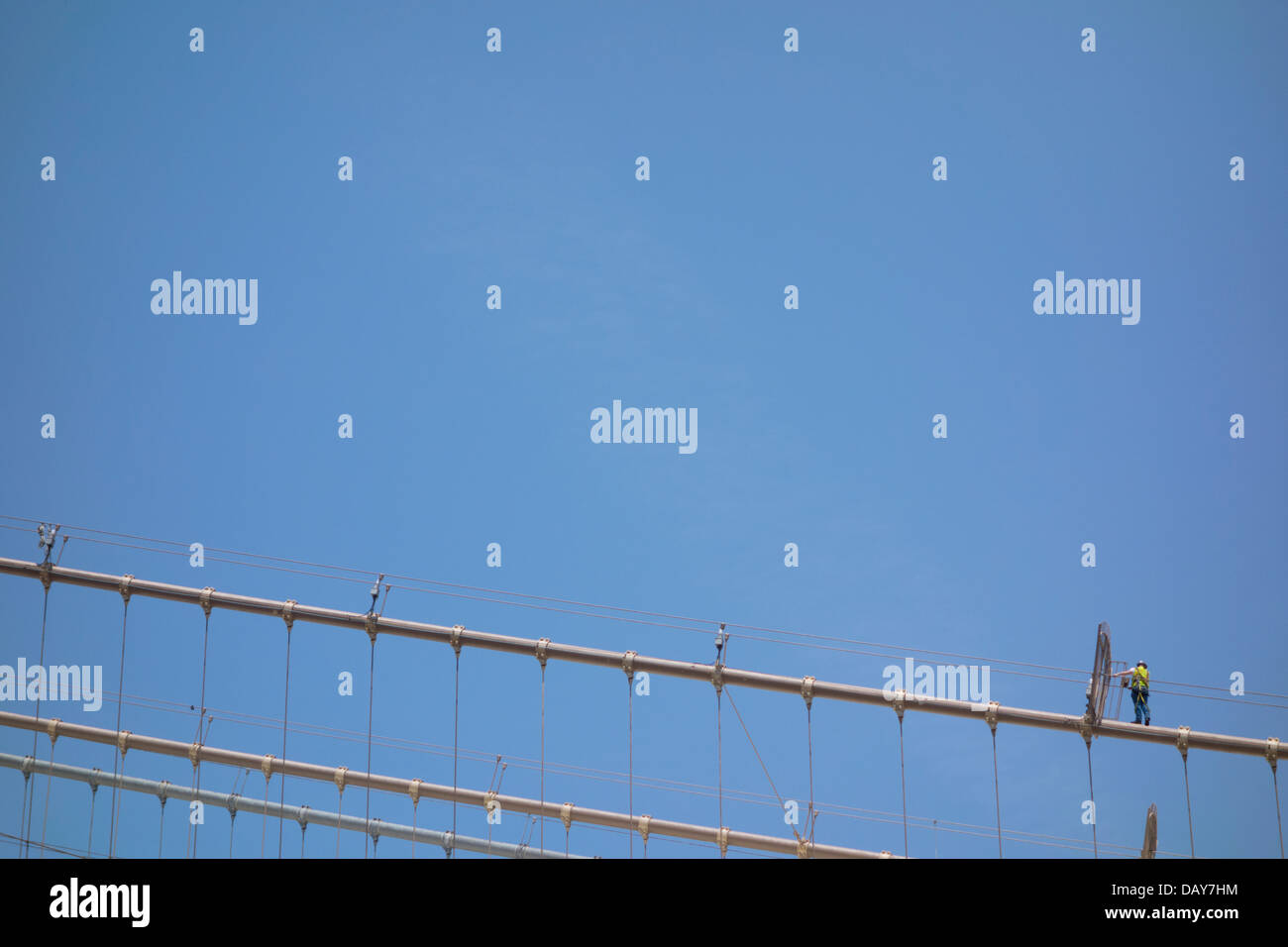 Brooklyn bridge construction workers hi-res stock photography and ...