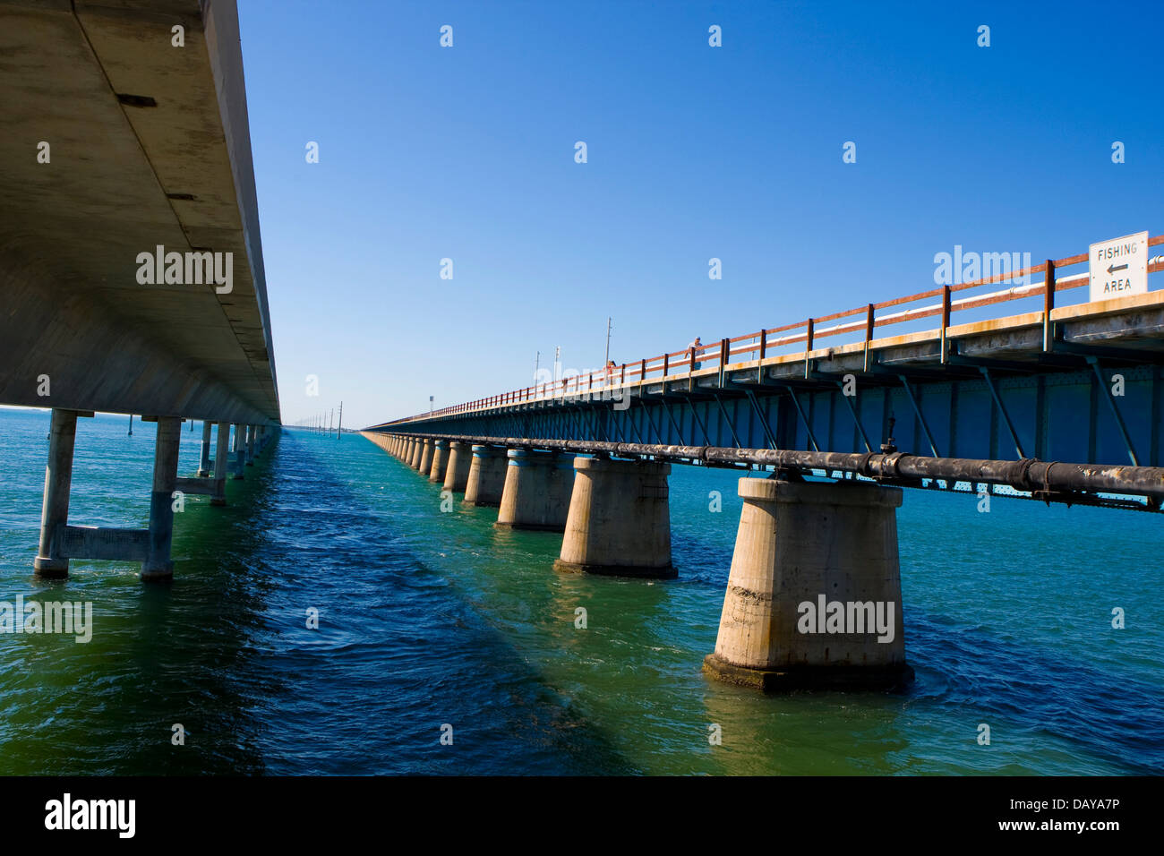 Seven Mile Bridge (US Highway 1). The bridge connects Key Vaca at ...