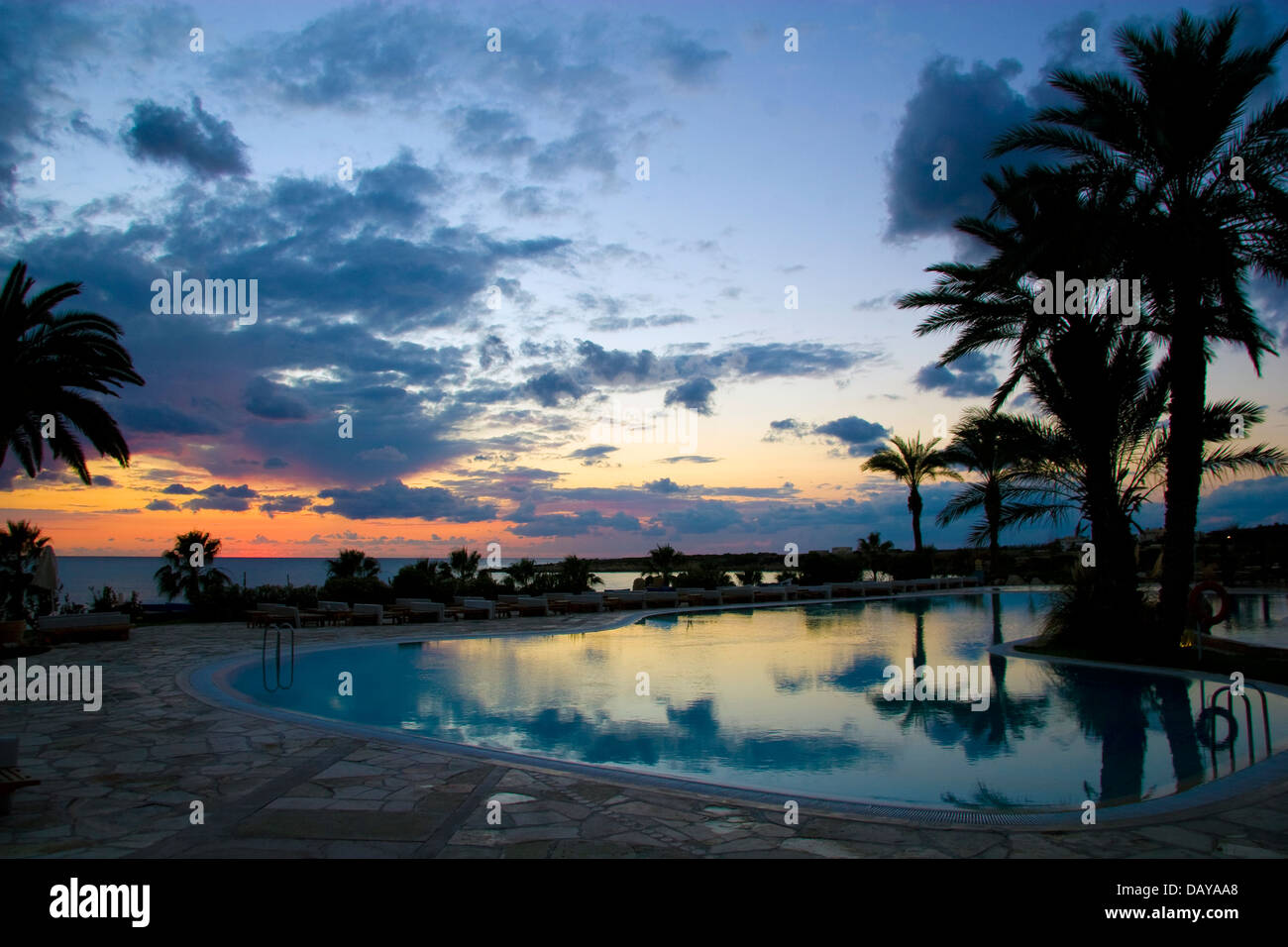 Night sky over swimming pool pools hi-res stock photography and images ...