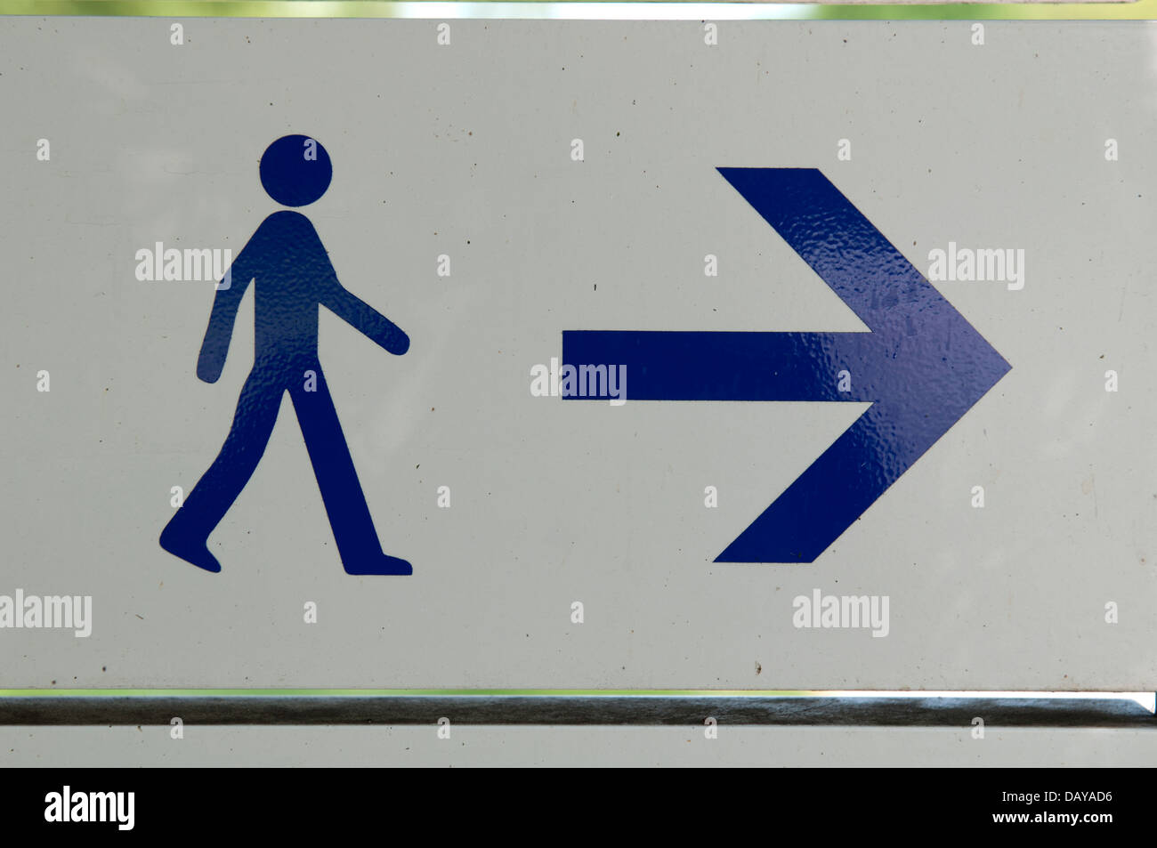 Pedestrian direction signs hi-res stock photography and images - Alamy
