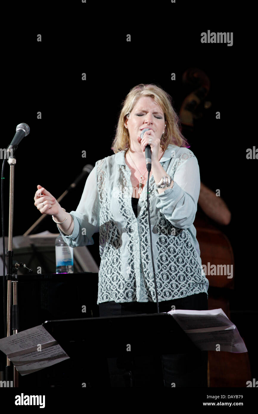 Clare teal jazz hi-res stock photography and images - Alamy