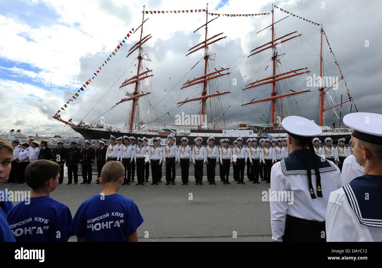 Equator crossing ceremony hi-res stock photography and images - Alamy