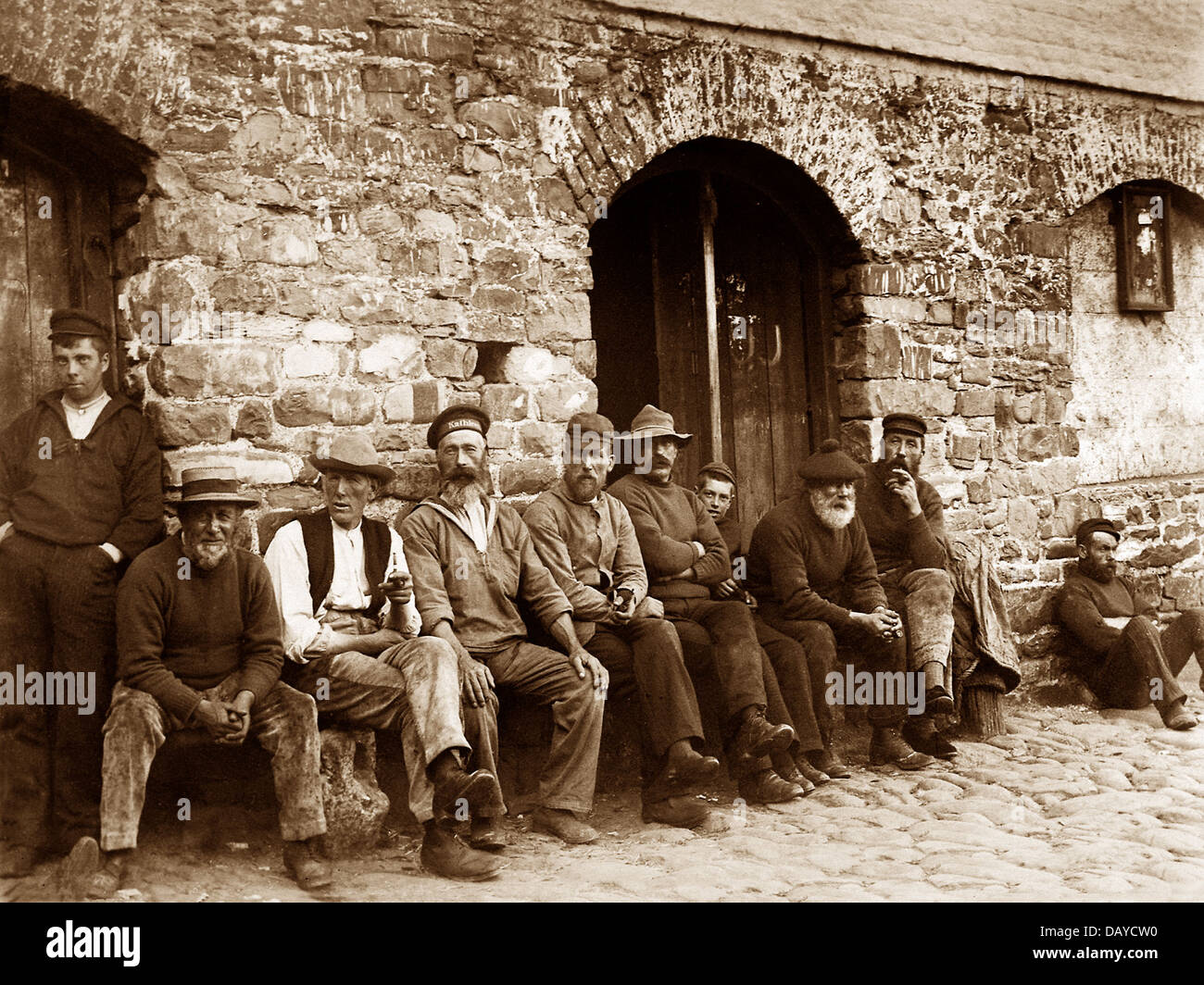 Early 1900s fishing hi-res stock photography and images - Alamy