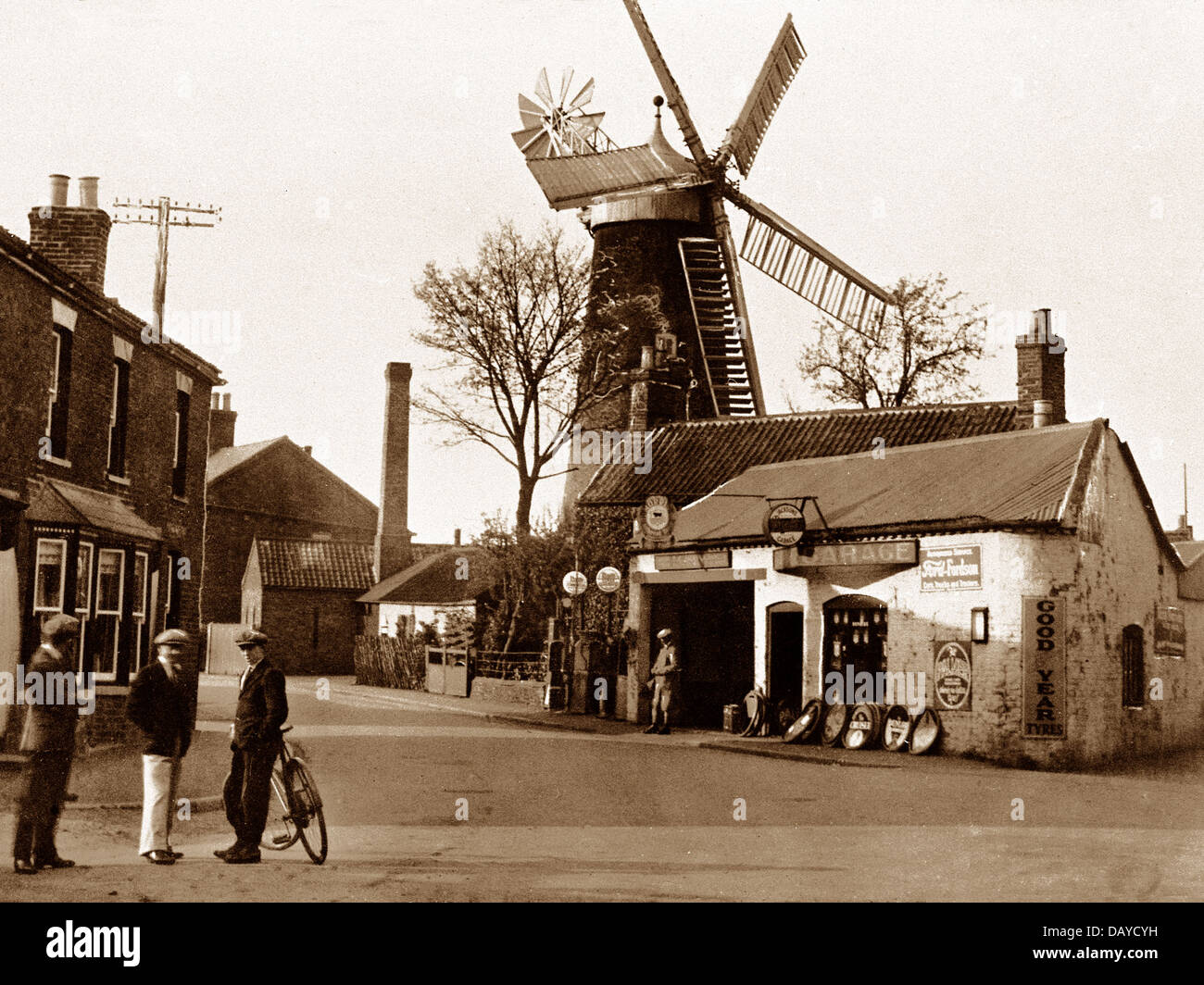 Coningsby Windmill probably 1920s Stock Photo - Alamy