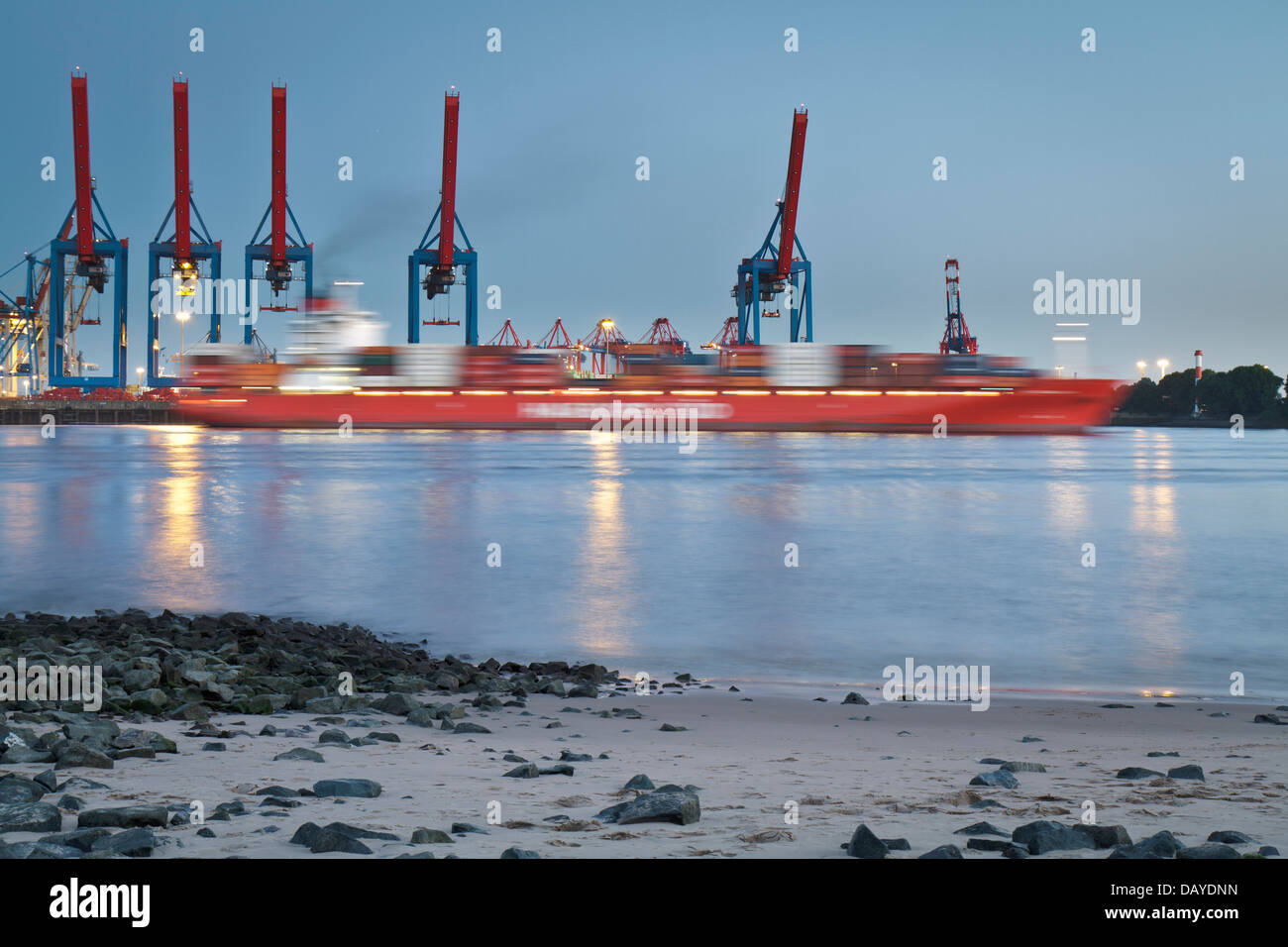Hamburg sud container ship hi-res stock photography and images - Alamy