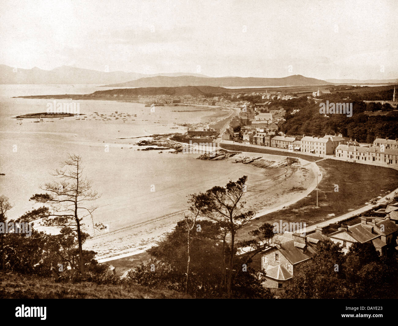 Millport early 1900s Stock Photo - Alamy