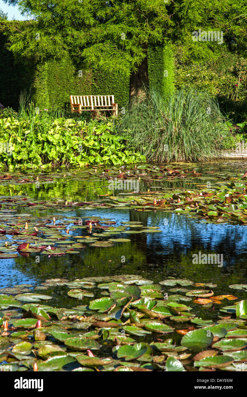 Bench Overlooking the Upper Pond Stock Photo - Alamy