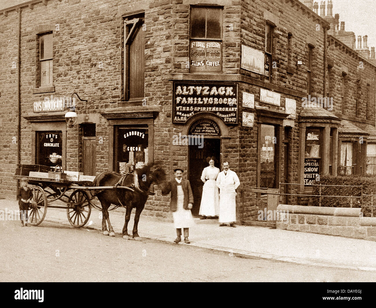 Victorian grocer shop england hi-res stock photography and images - Alamy