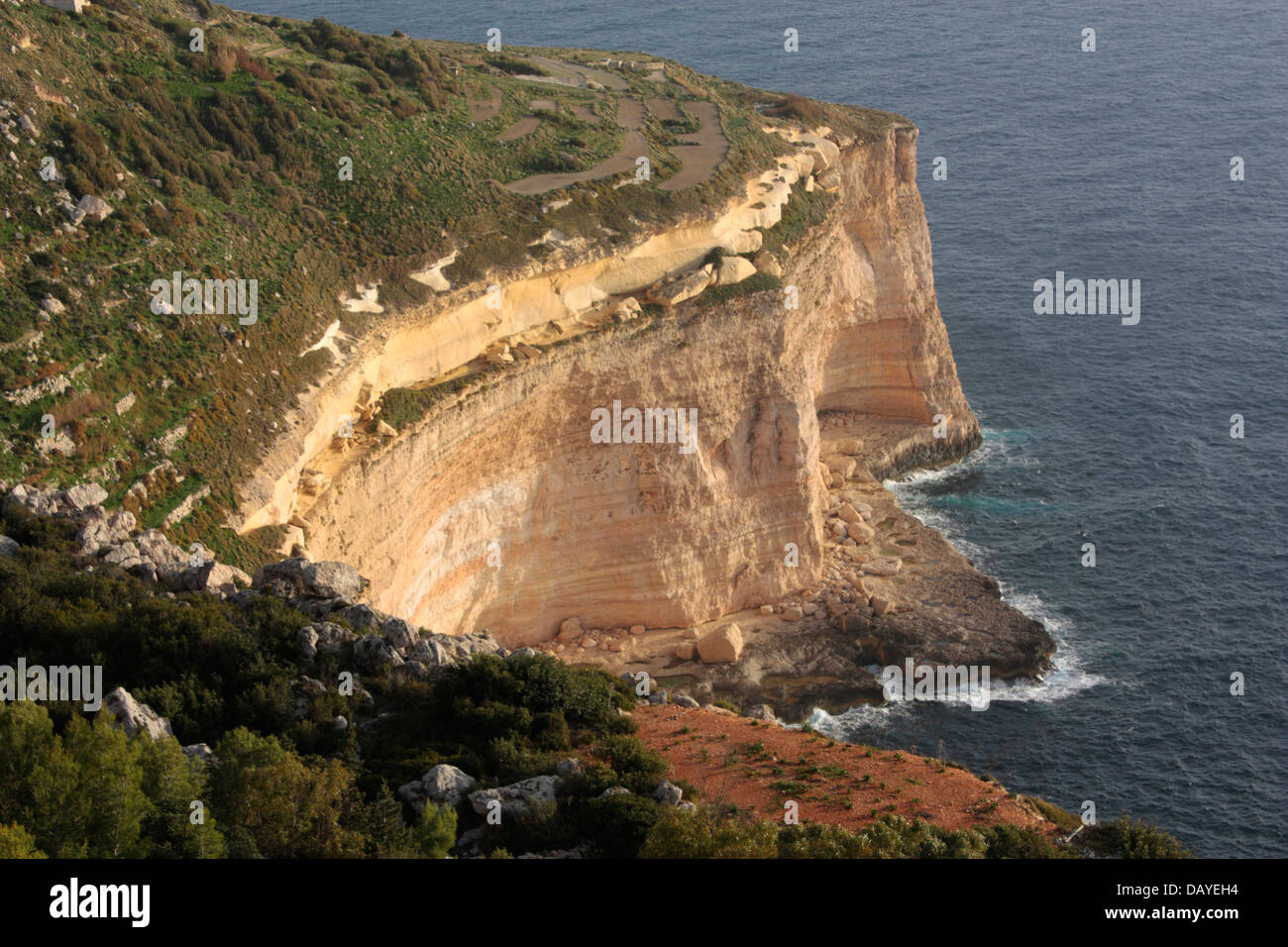 Geology stratification layer strata hi-res stock photography and images ...