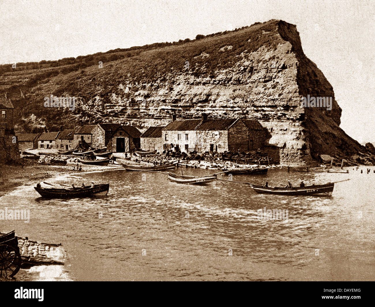 Staithes early 1900s Stock Photo - Alamy