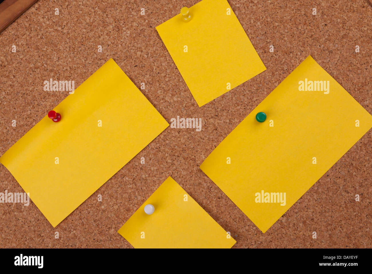 Noticeboard pinboard board notes hi-res stock photography and images ...