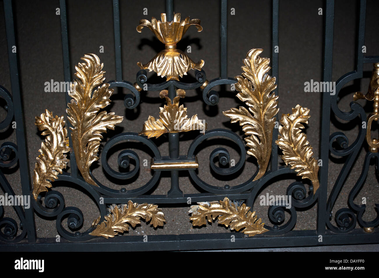 Catherine palace gate gates hi-res stock photography and images - Alamy