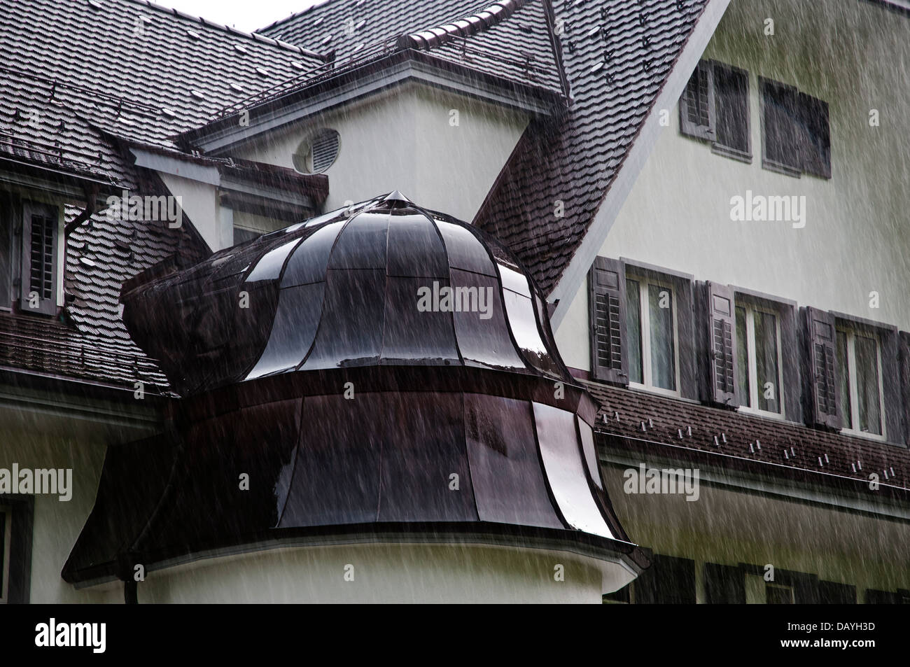 Tropical rainy climate hi-res stock photography and images - Alamy