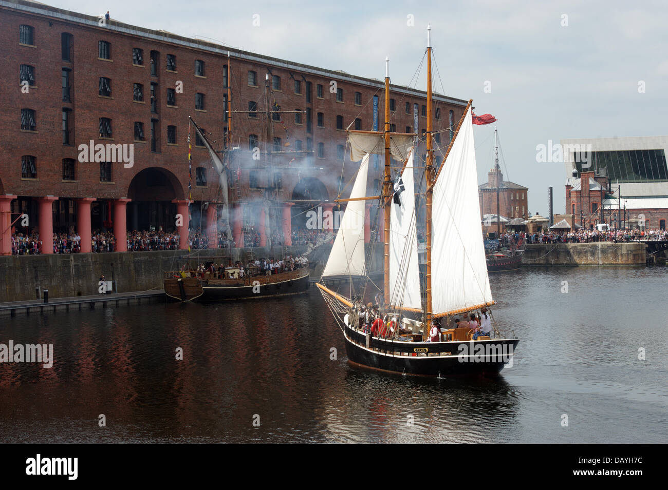 Pirate water cannon hi-res stock photography and images - Alamy