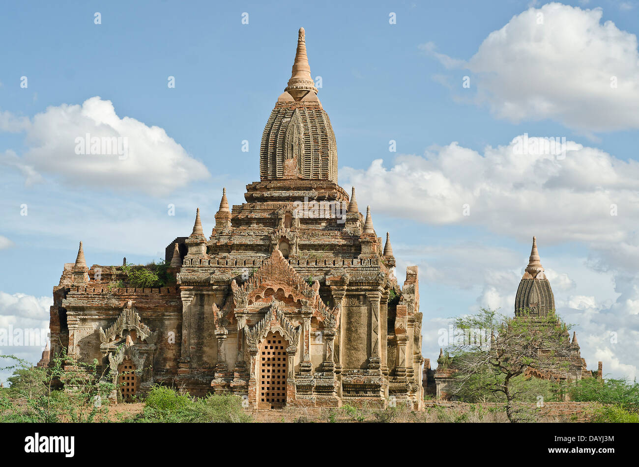 Bagan temples hi-res stock photography and images - Alamy