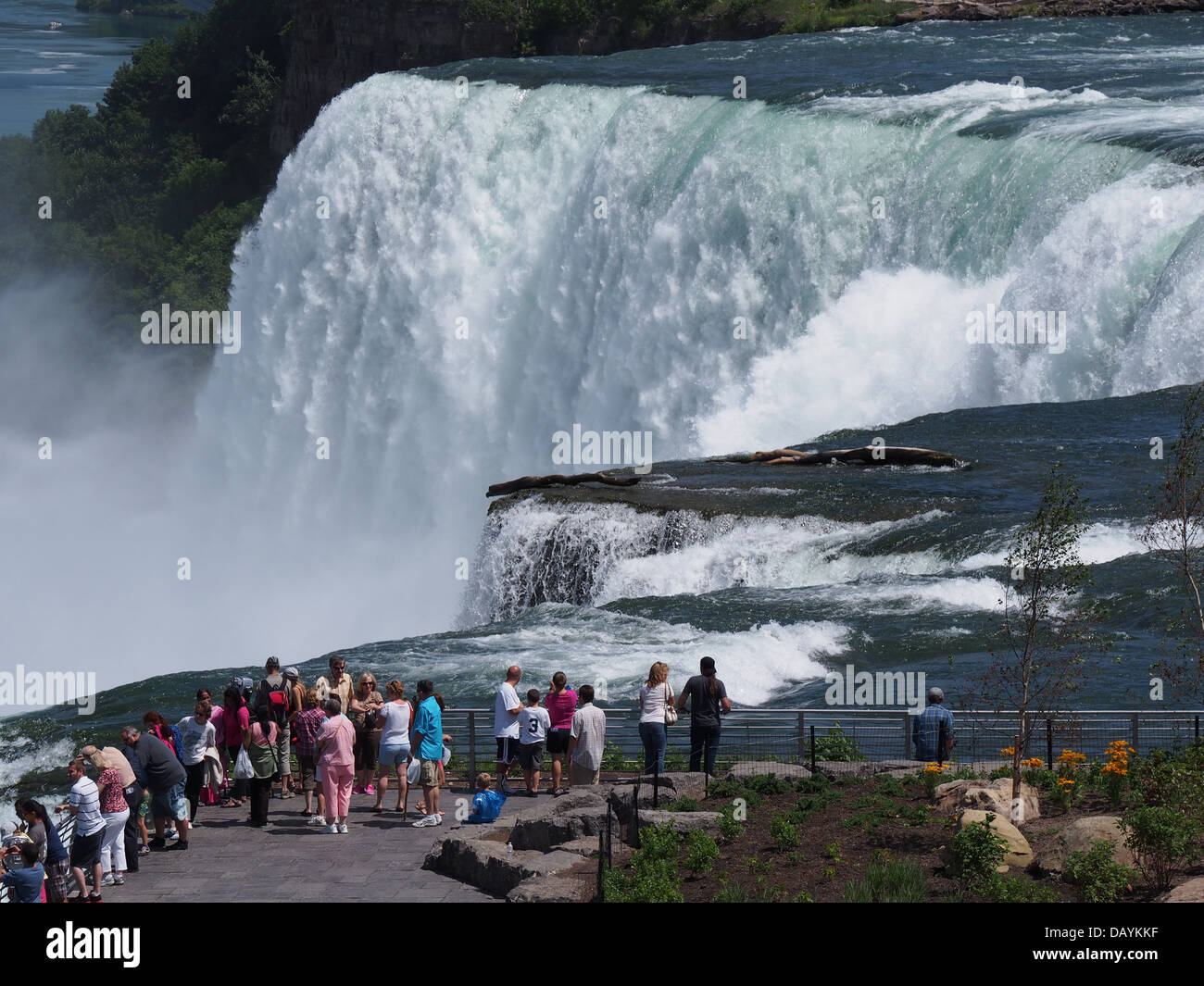 Niagara Falls, edge, closeup. waterfall, river, Goat Island, viewing ...