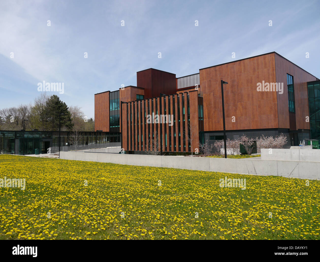 University of Toronto Modern Architecture at Erindale College ...