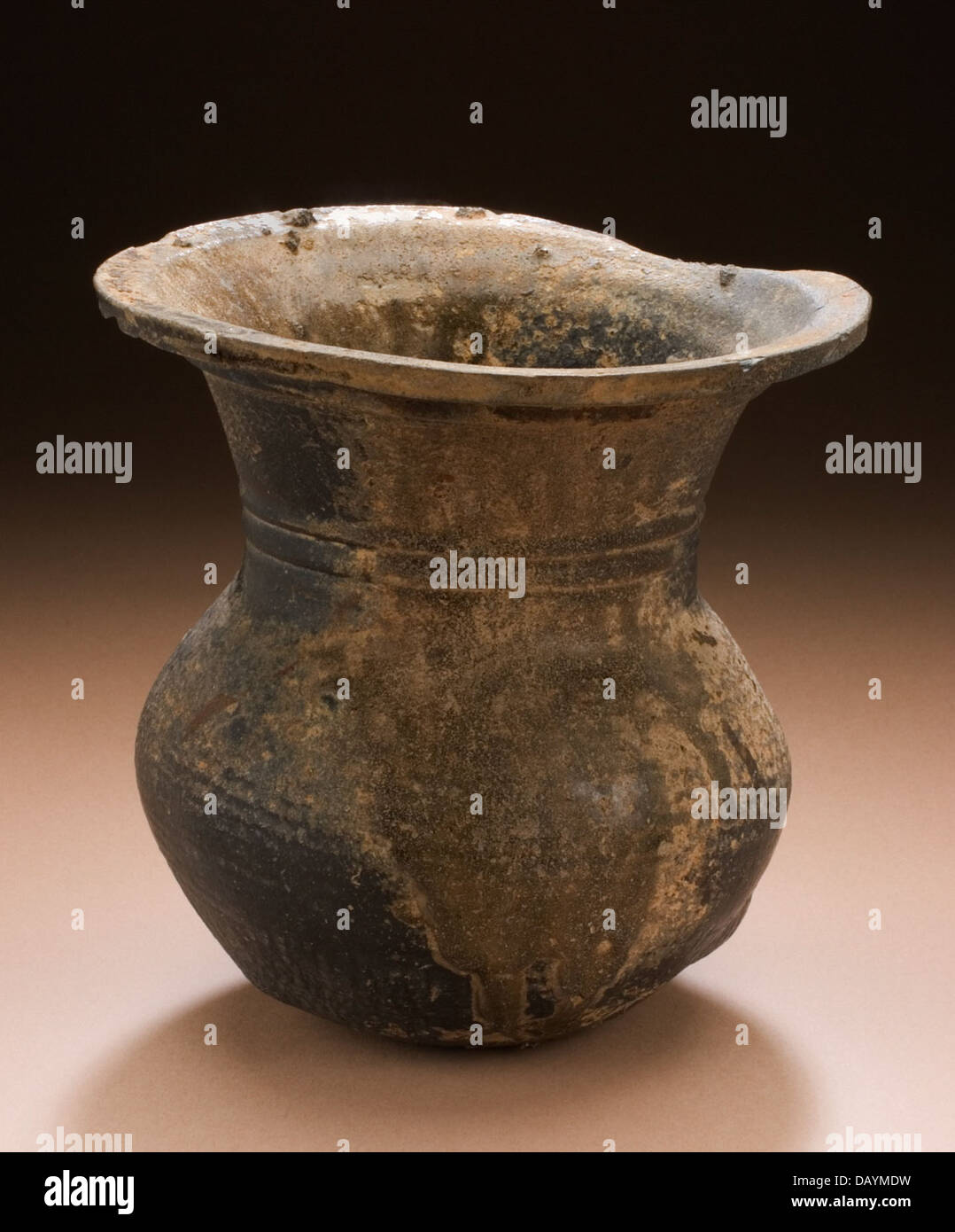 Round ceramic jar features hi-res stock photography and images - Alamy