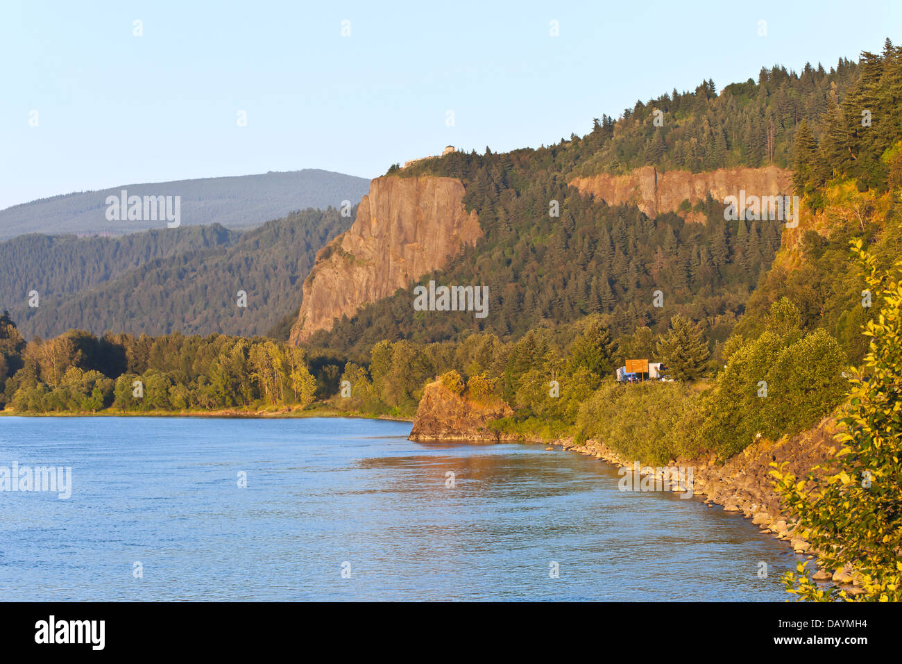 Vista House at Crown point Columbia river Gorge Oregon Stock Photo - Alamy