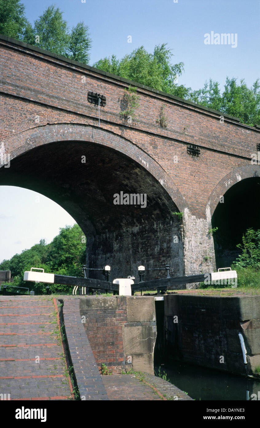 Parkhead Locks and Viaduct, Dudley No 1 Canal, Holly Hall, Dudley, West ...