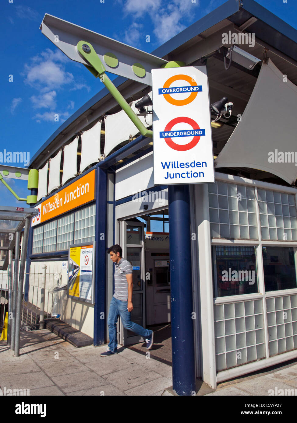 Willesden Junction train station entrance, Harlesden, Northwest London ...