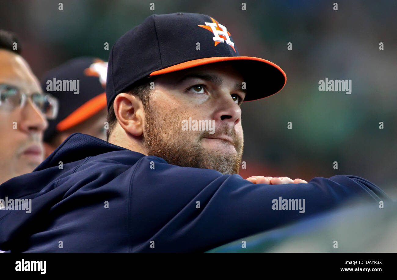 Pitcher looks up hi-res stock photography and images - Alamy