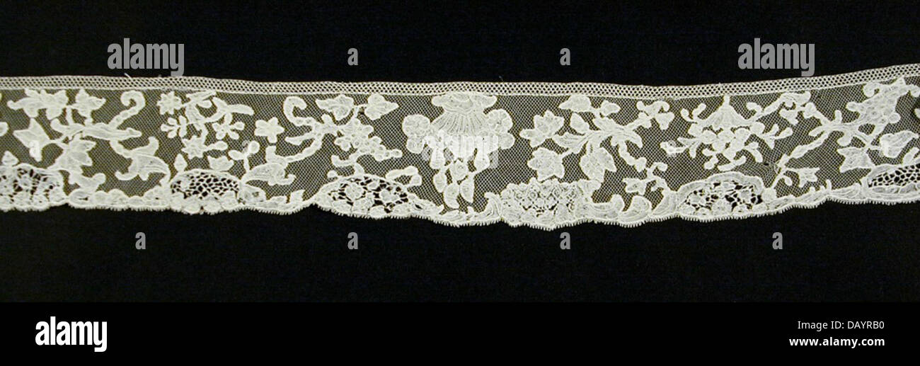 Two lengths hi-res stock photography and images - Alamy