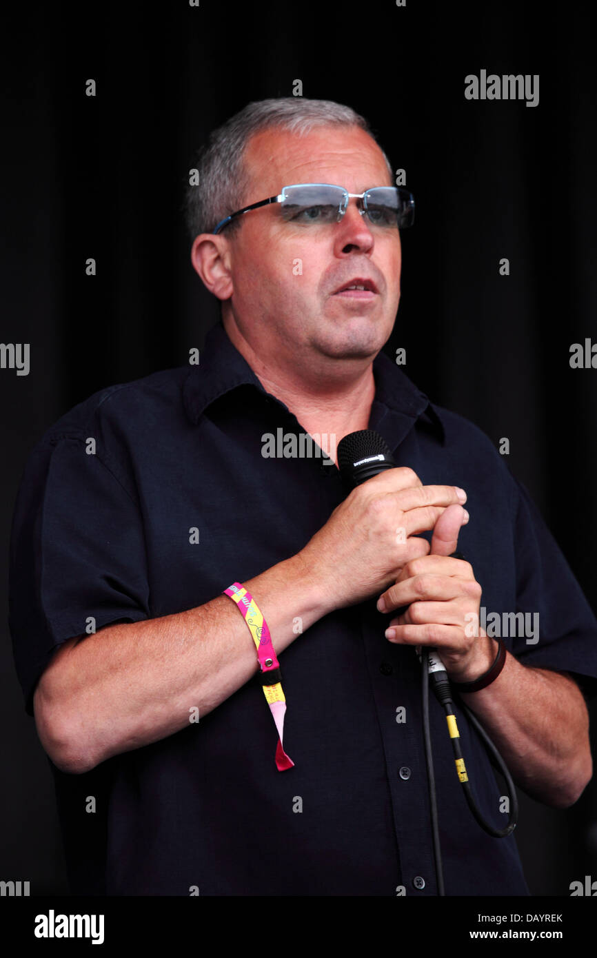 South Shields, UK. 21st July, 2013. Dave Hemingway of The South perfoms ...