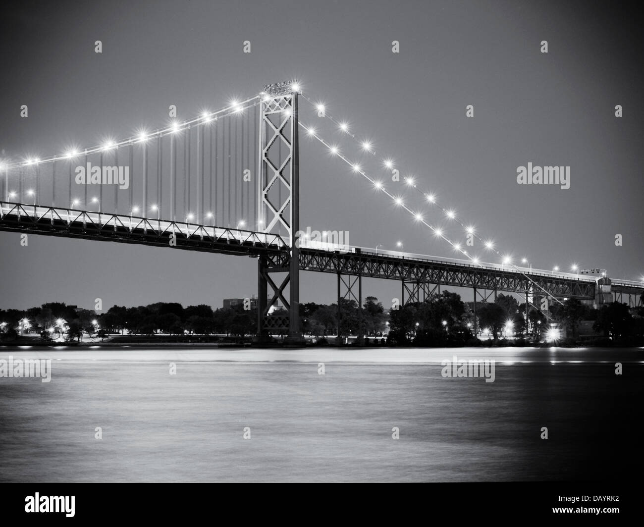 Ambassador bridge border hi-res stock photography and images - Alamy