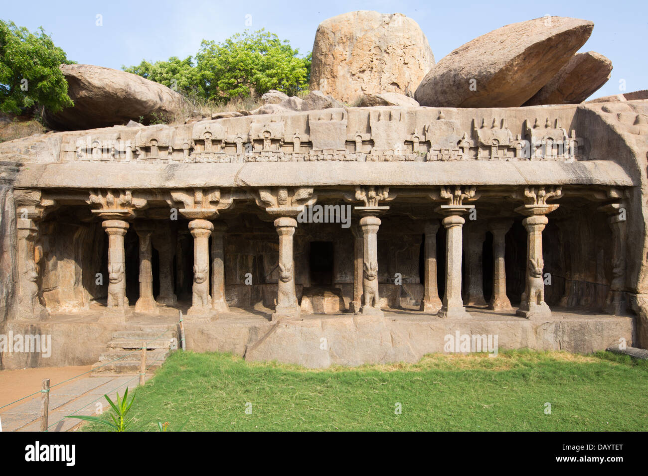 Mandapam Stone Temple Cave, Mahabalipuram or Mamallapuram, Tamil Nadu ...