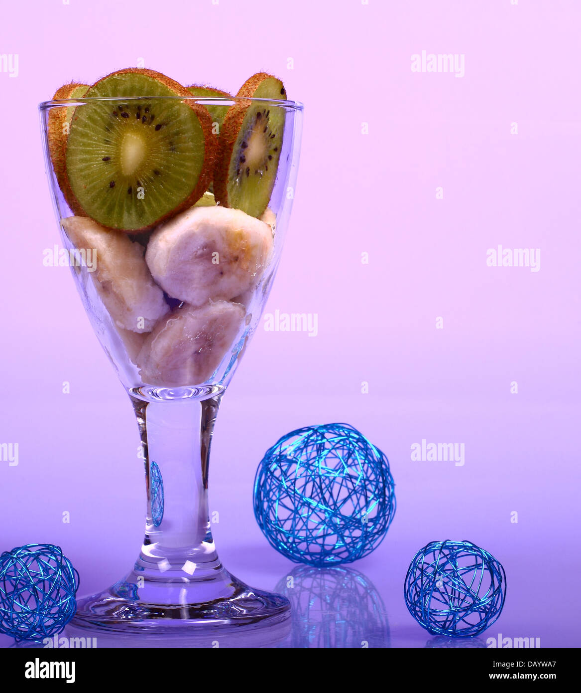 Fruit slices in a glass Stock Photo - Alamy