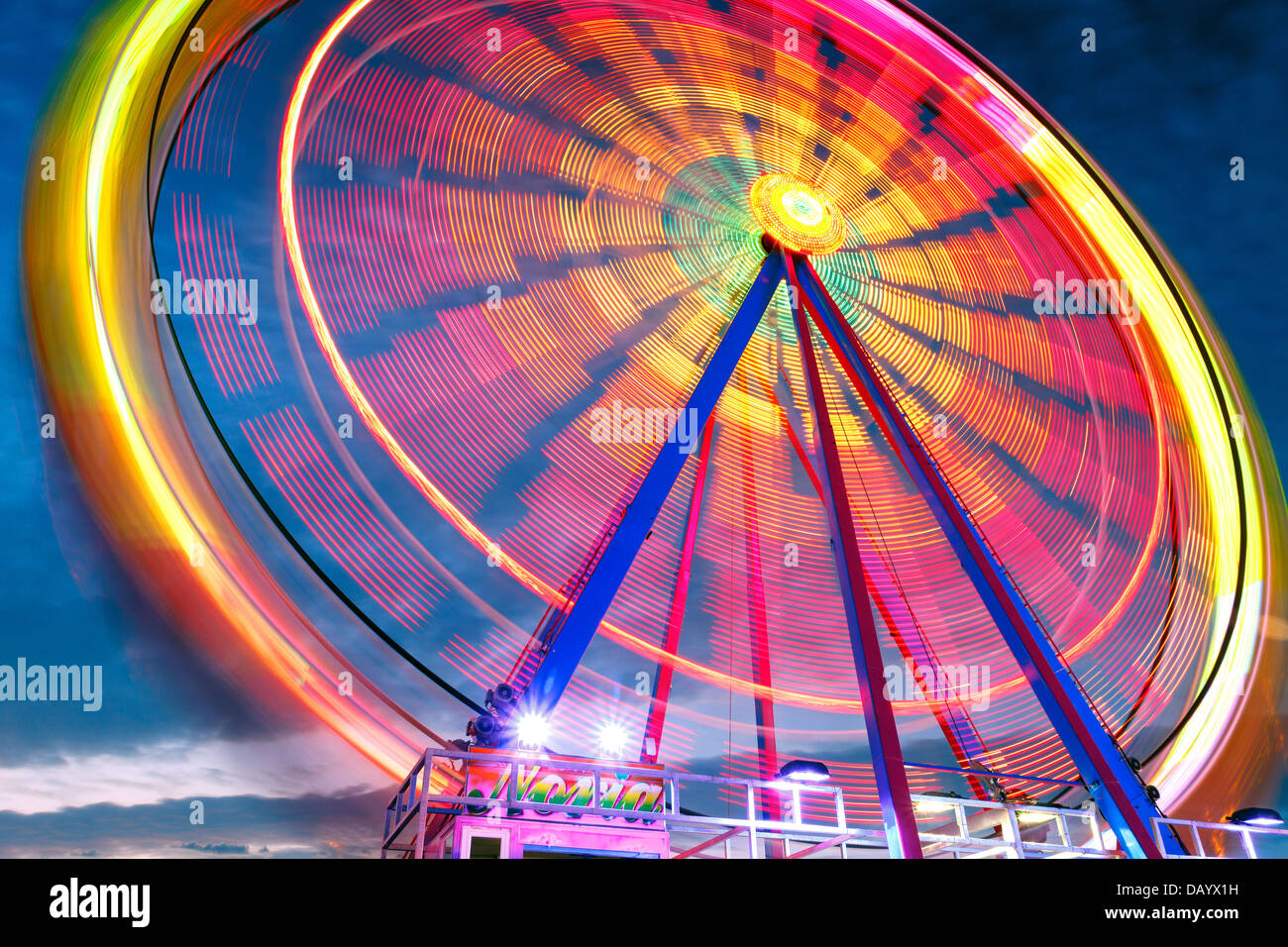 Ferris wheel in motion Stock Photo - Alamy
