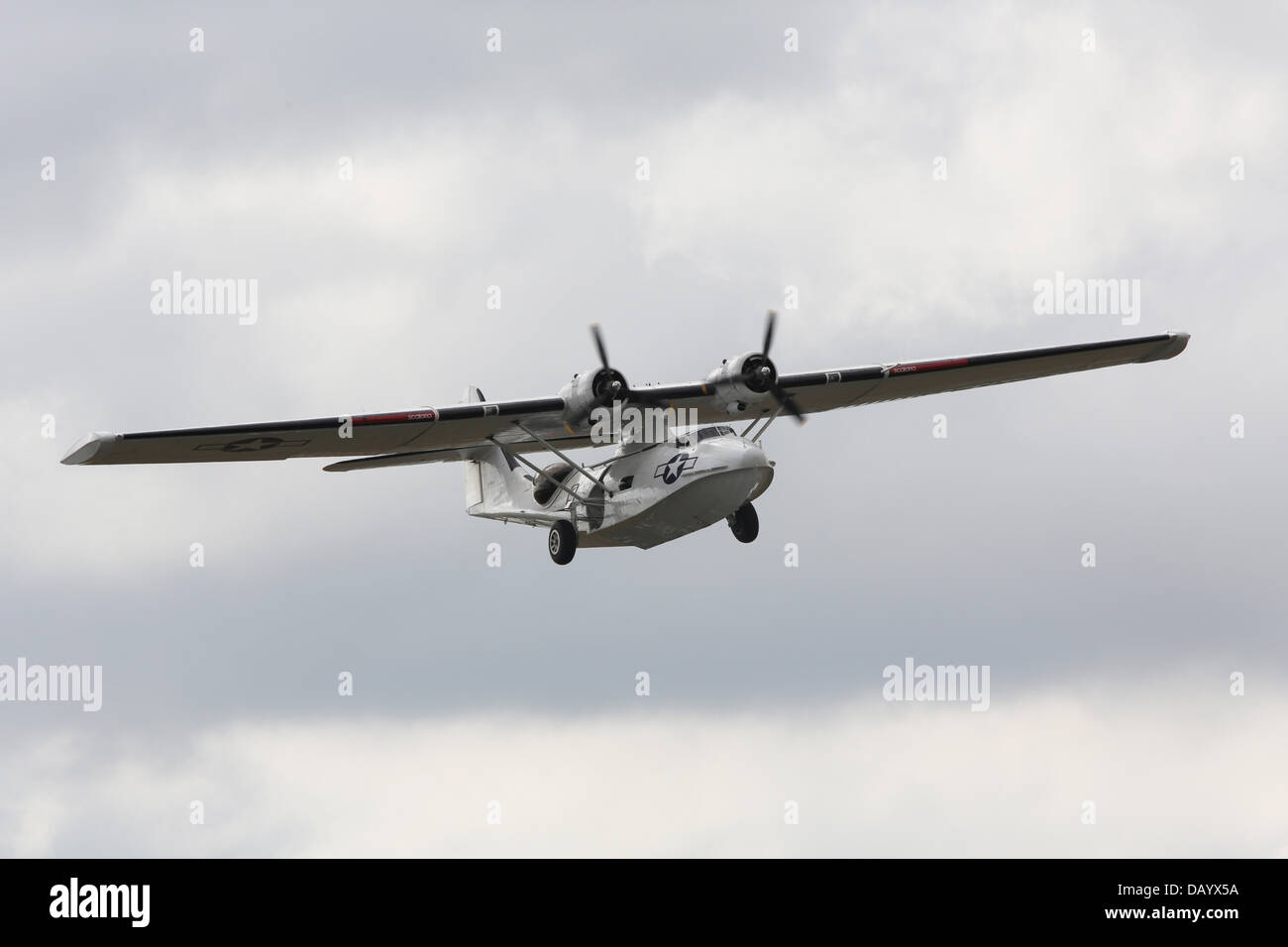 Amphibious flying boat hi-res stock photography and images - Alamy