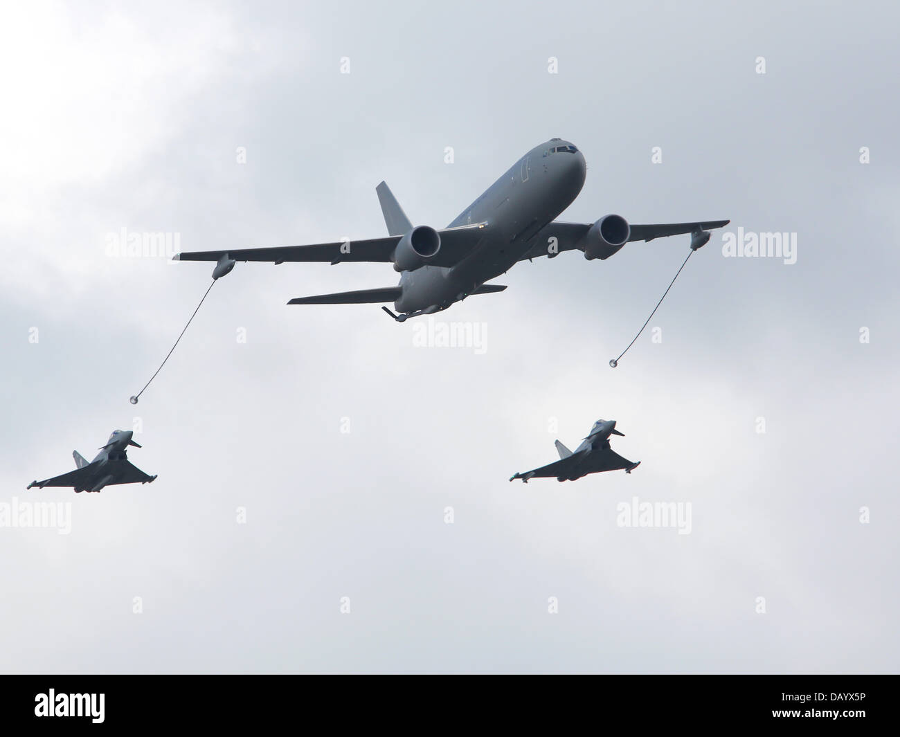 Raf tanker aircraft hi-res stock photography and images - Alamy