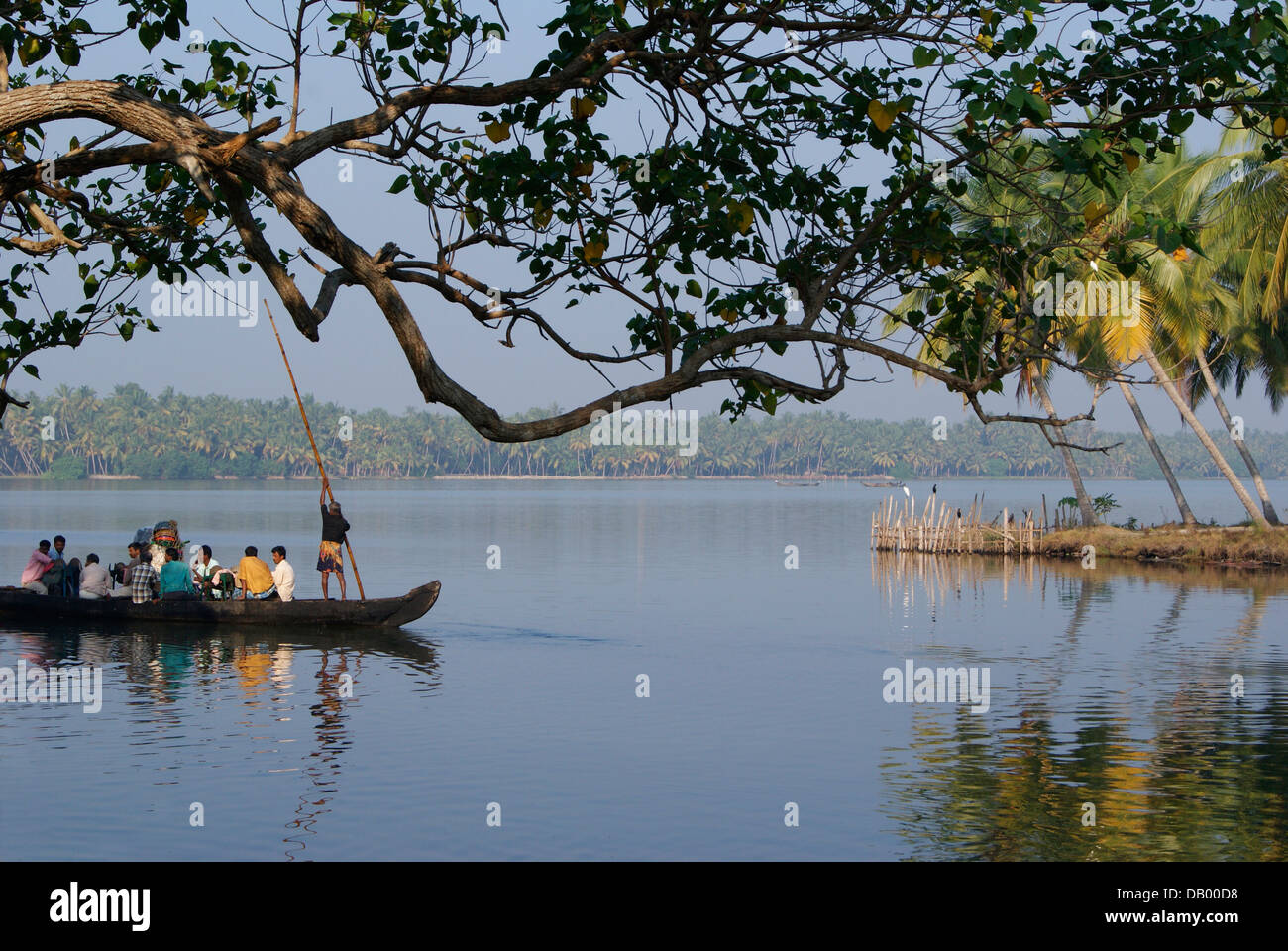 India boat journeys hi-res stock photography and images - Alamy
