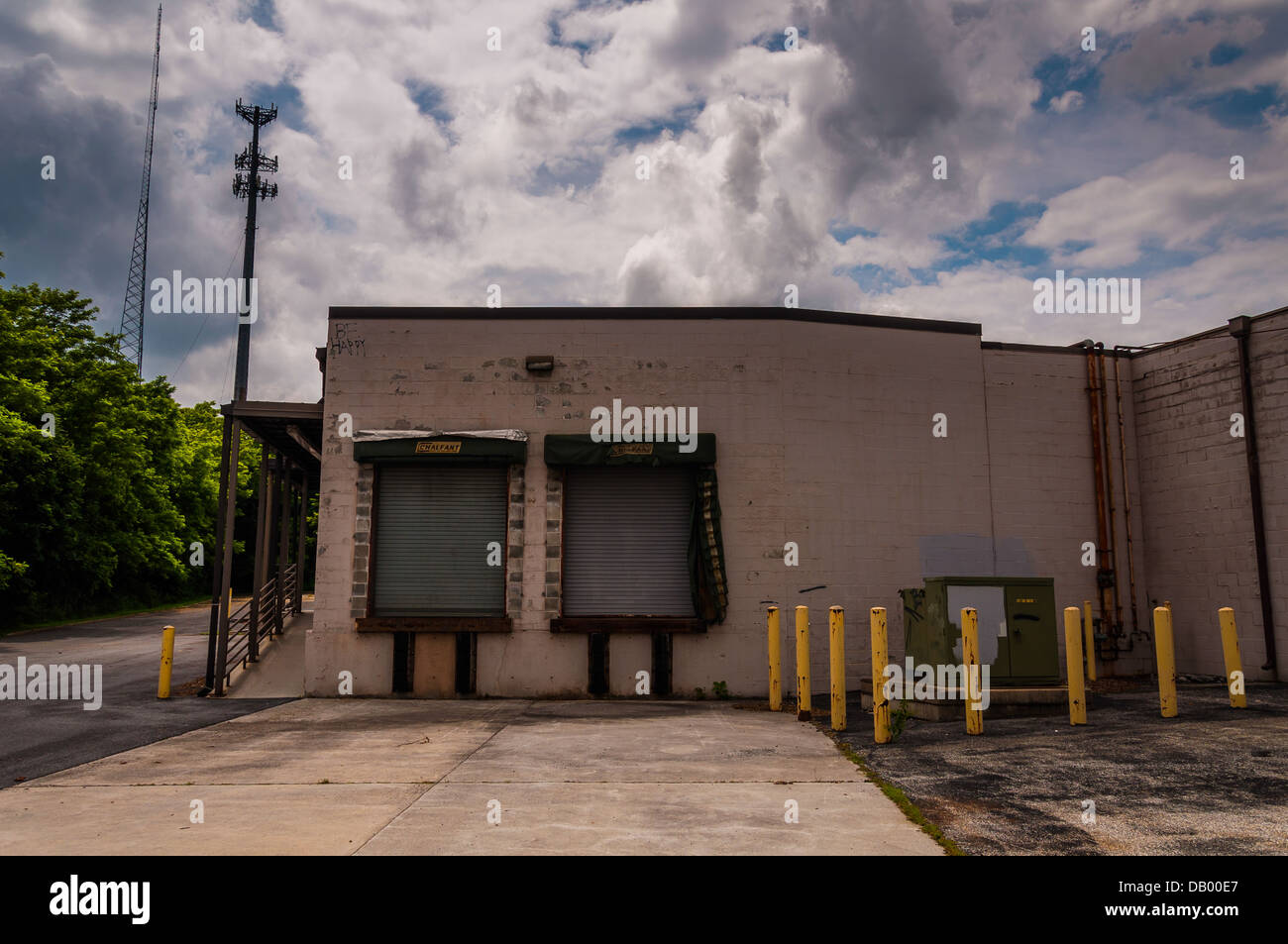 Loading docks behind an abandoned shopping center Stock Photo - Alamy