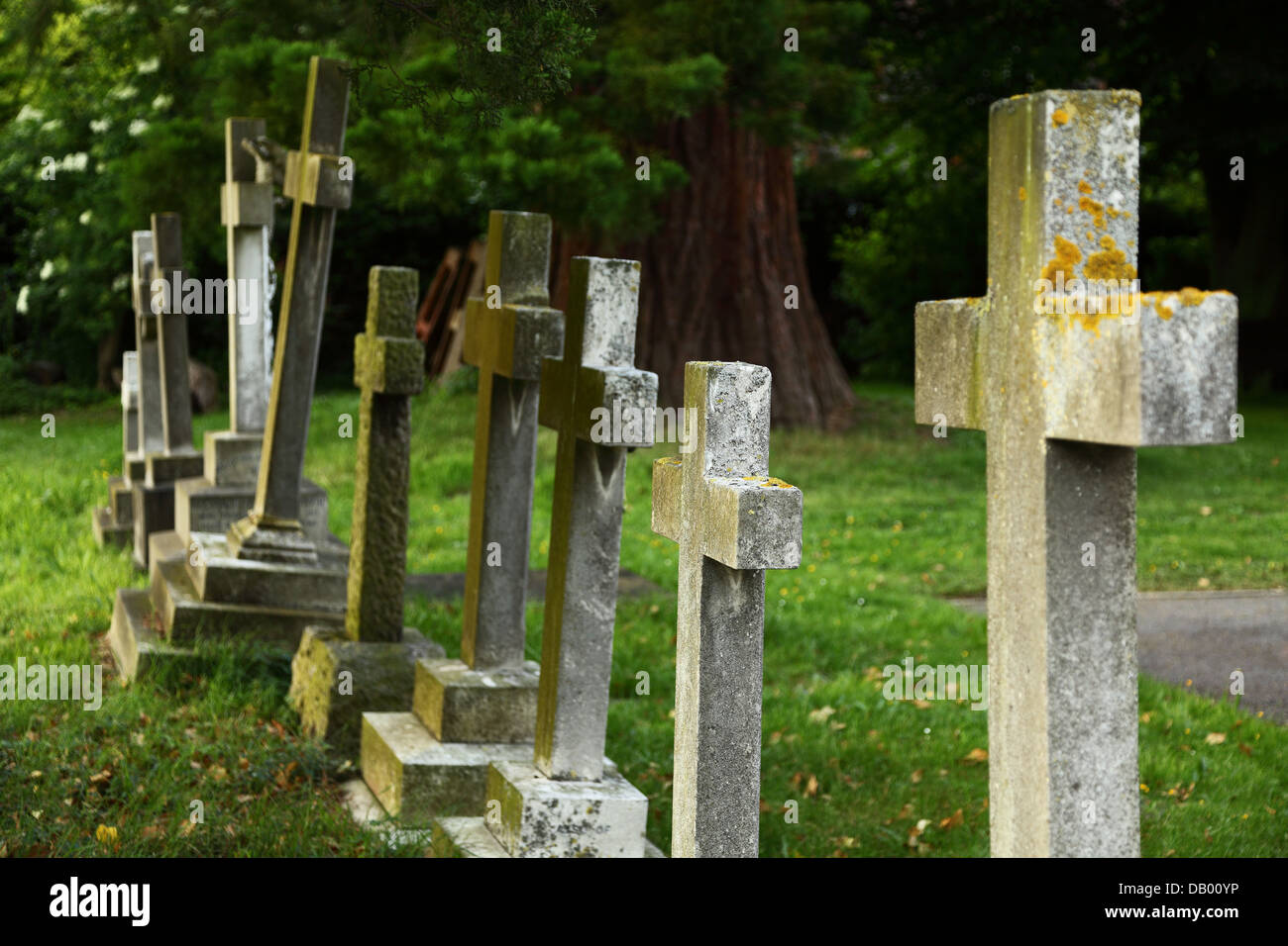 Cemetery cross crosses hi-res stock photography and images - Alamy