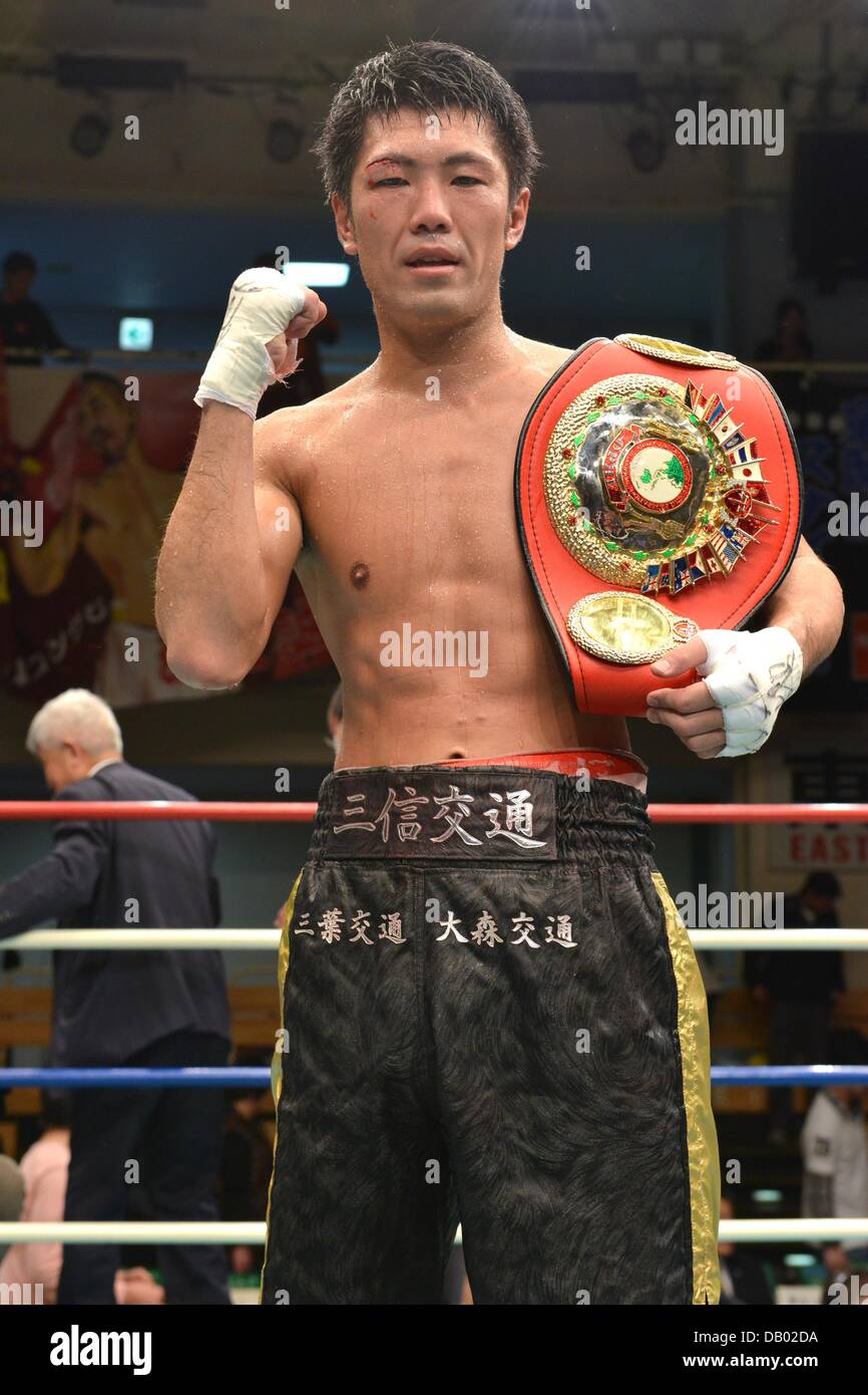 Akio Shibata (JPN), MAY 4, 2013 - Boxing : Akio Shibata of Japan poses ...