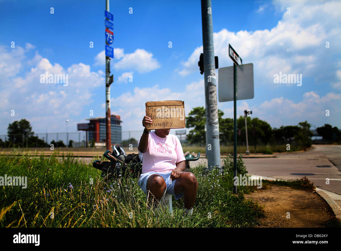 Detroit homeless hi-res stock photography and images - Alamy