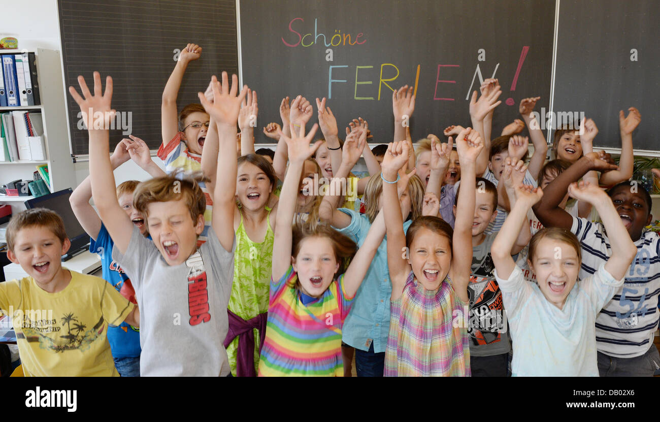 Cheering students front school hi-res stock photography and images - Alamy
