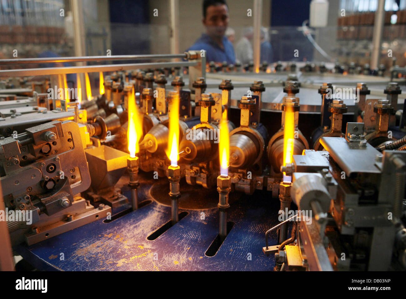The picture shows the production of Syringes at a plant of Gerresheimer ...