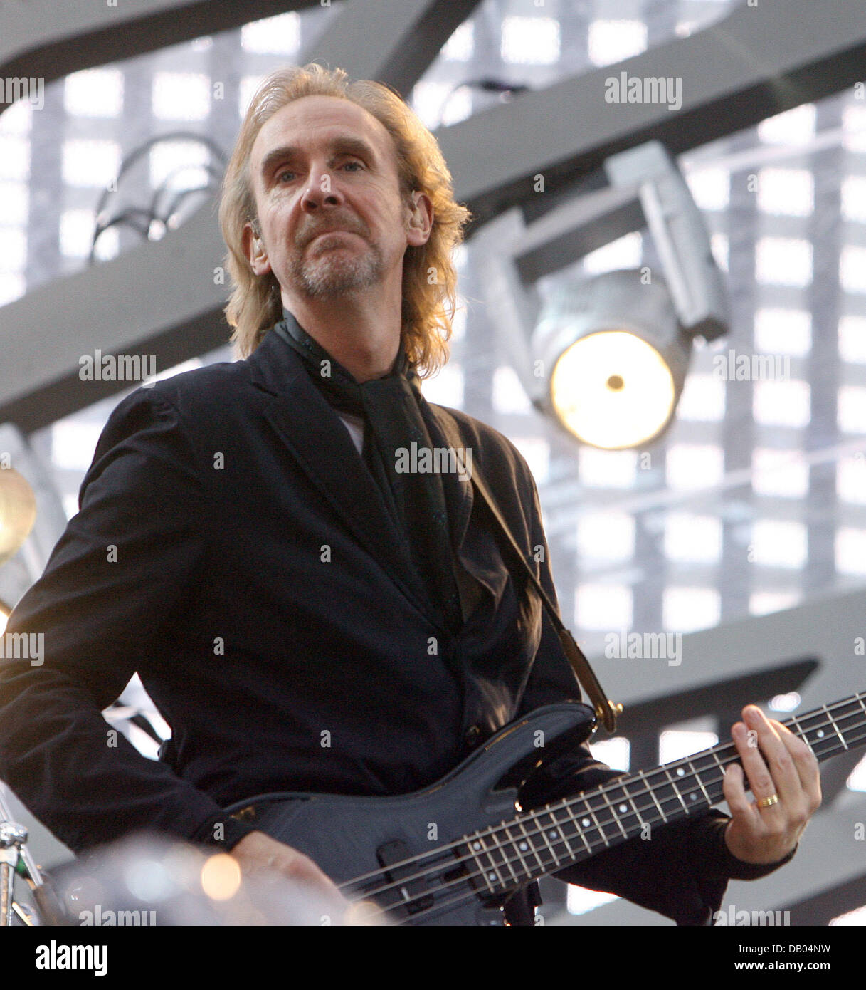 Turn it on again by genesis hi-res stock photography and images - Alamy